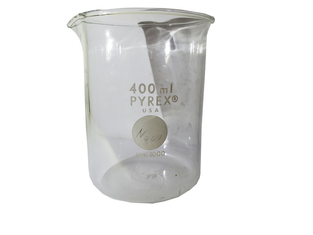 Vintage Pyrex Clear Beaker in Excellent Condition - Science Decor ...