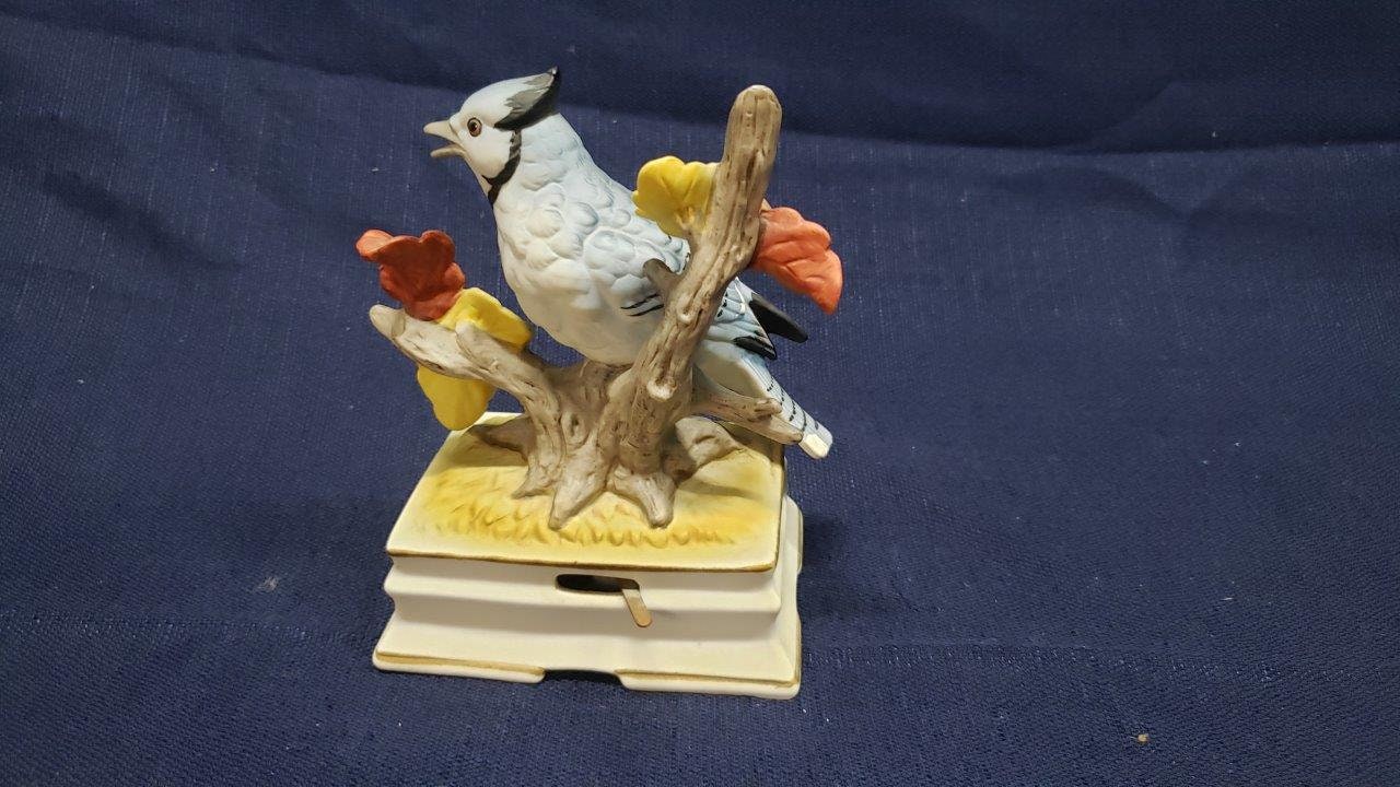 Blue Bird Music Box somewhere Over the Rainbow Wind up Music Box ...