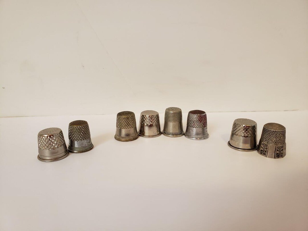 Metal Sized Thimbles Set of 8 – Vintage Thimble Décor – Collectible ...