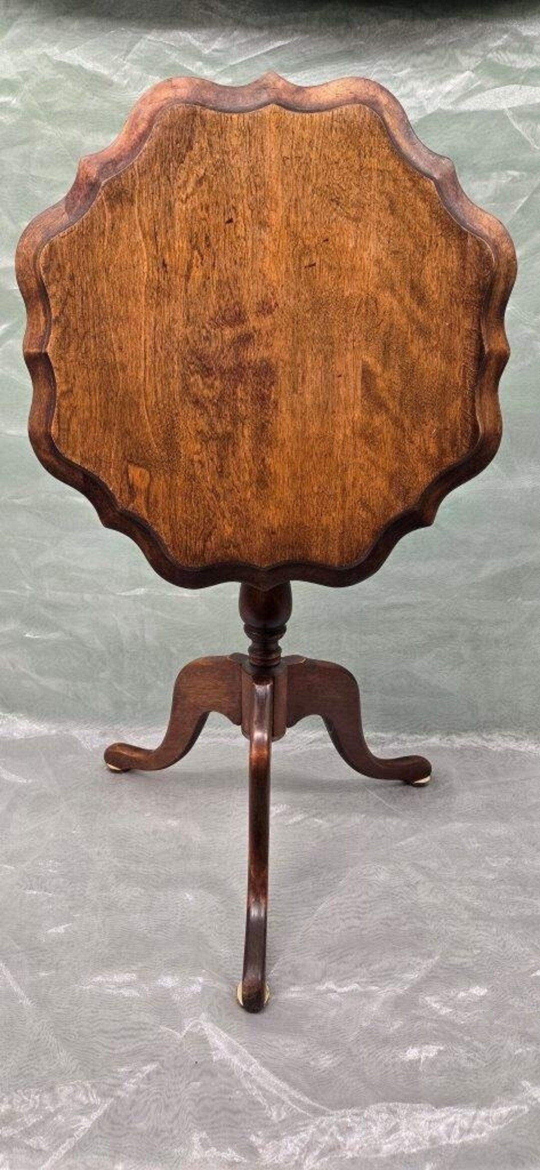Vintage Tilt Top Table – Scallop Shaped Tilt Top Table – Vintage Accent ...