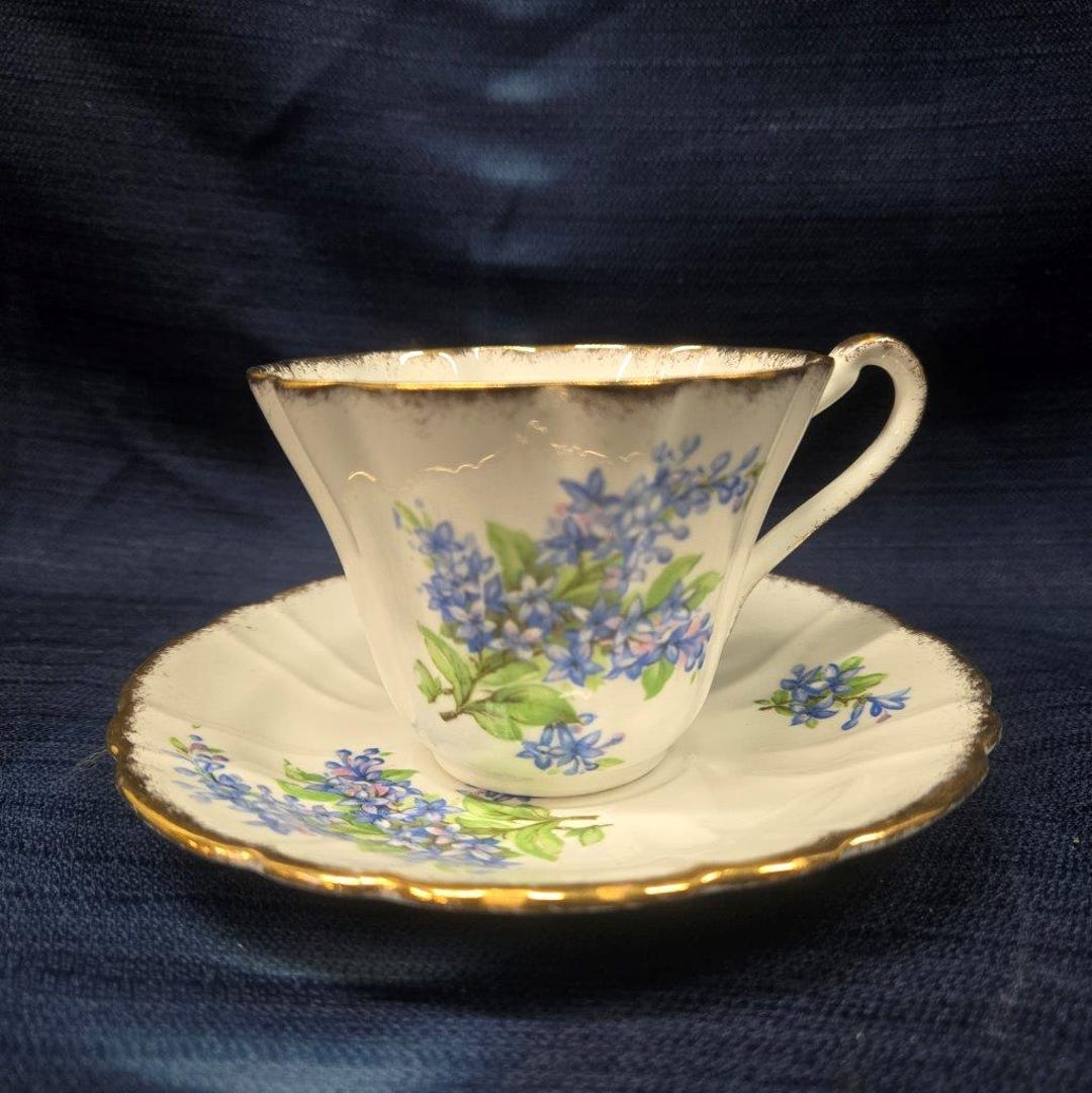 Gladstone Blue White and Gold Teacup and Saucer Set – Bone China Made ...