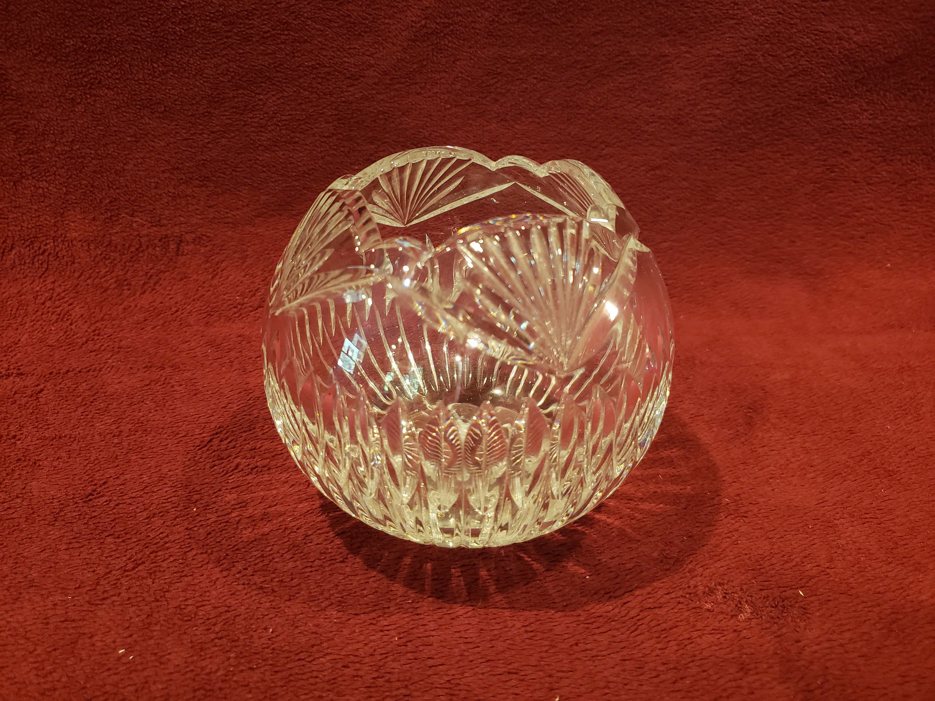 Vintage Glass Rose Bowl in Excellent Condition With Cut Designs and ...