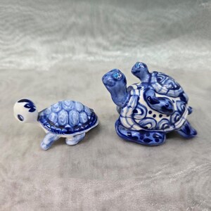 Pair of Blue Turtles – White and Blue Pair of Turtles – Decorative ...