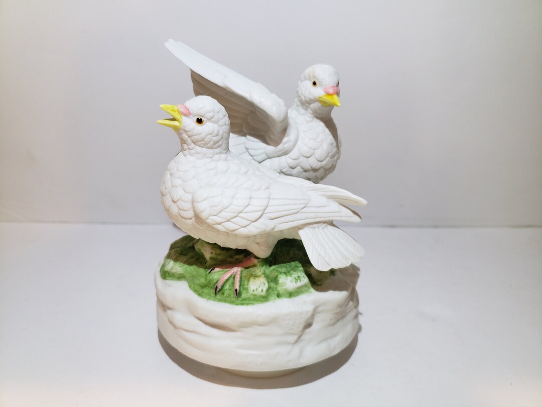 White Doves Music Box - Adorable White Dove Decor - Collectible Music ...
