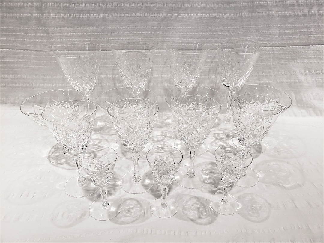 Noritake Japanese Crystal Stemware Set: Etched Wine Glasses, 15 Piece ...
