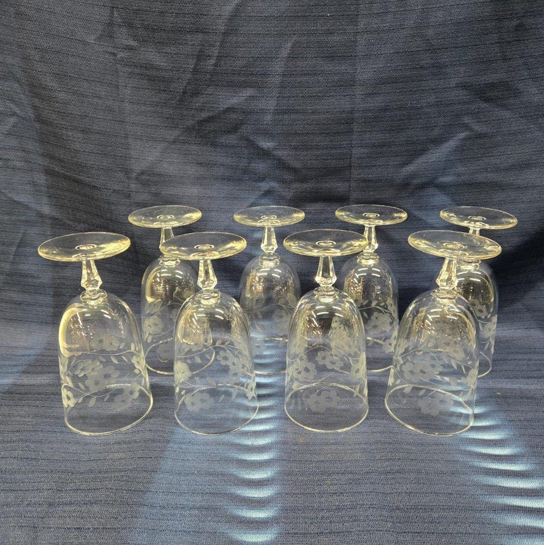 Set of 8 Stemmed Glasses With Etched Floral Design Stemmed Wine Glasses ...