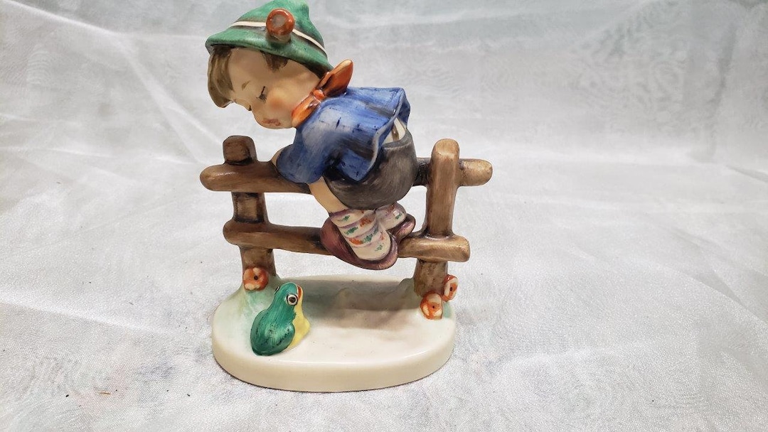 Retreat to Safety - Vintage Collectible Hummel Figurine - Collectible ...