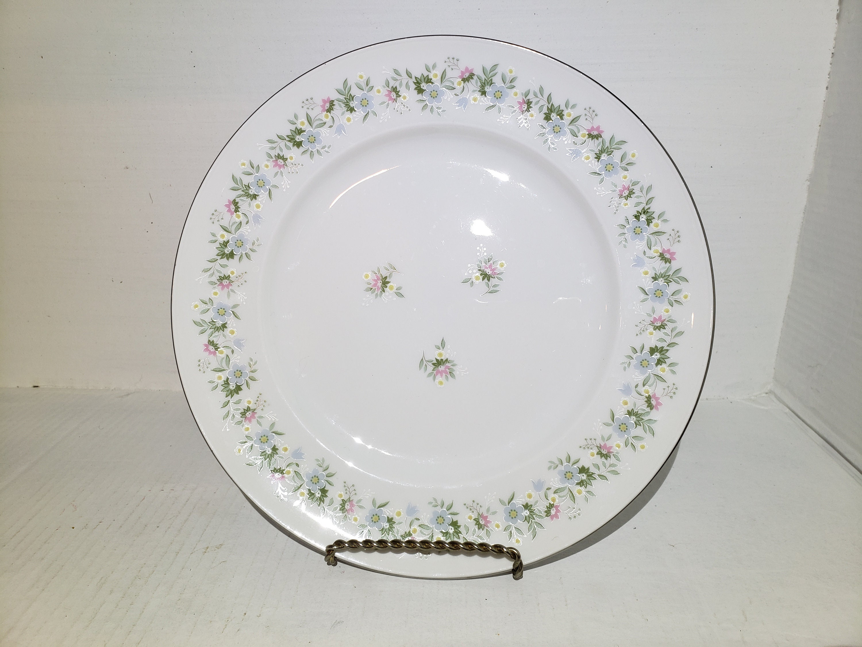 Johann Haviland Forever Spring China Set Floral Pattern Flowered Plates ...