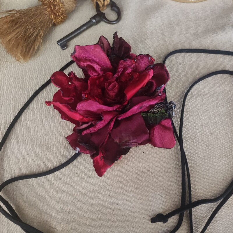 Flower Choker - Etsy