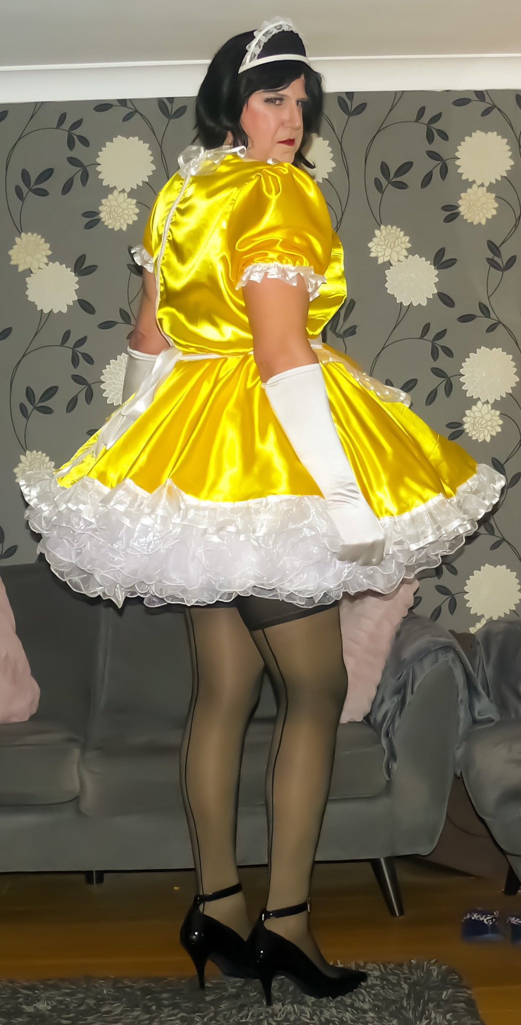 SUMMER CLEARANCE SALE Stunning Yellow Satin With Pleated Organza Trim ...