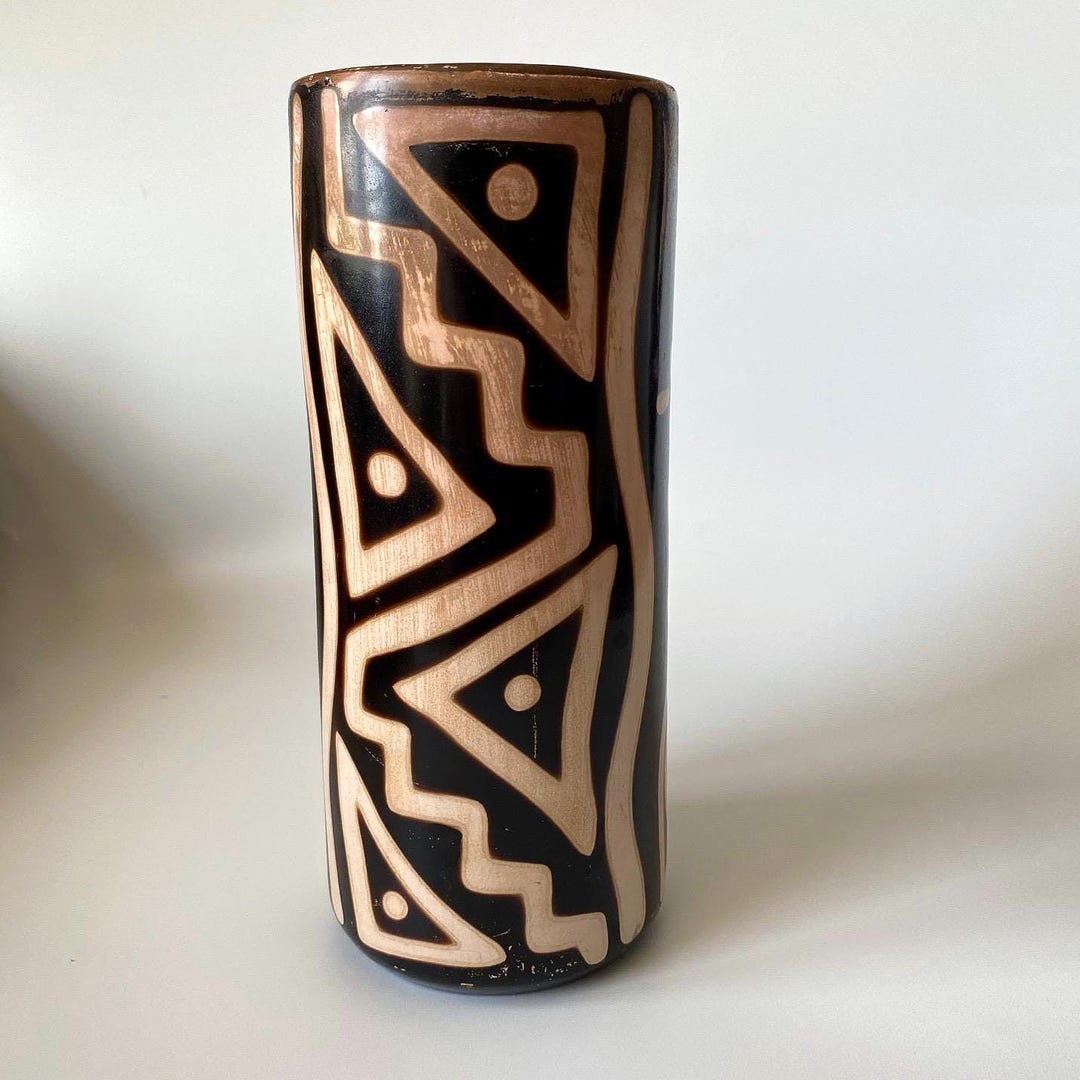 Vintage CHULUCANAS PERUVIAN POTTERY Vase Collectible - Etsy