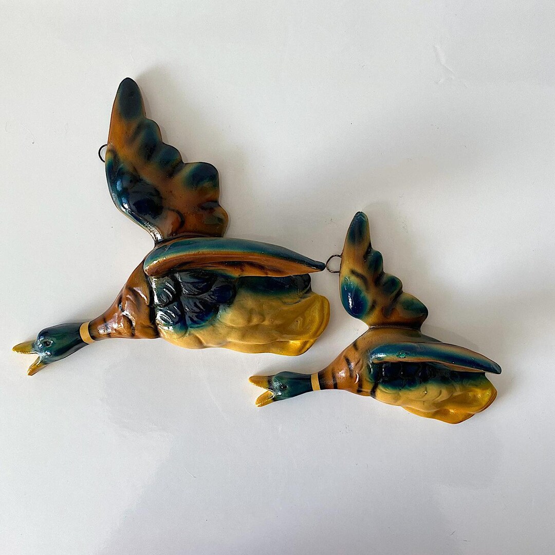 2 Mallard Ducks in Flight Vintage Chalk-ware Decor Vintage - Etsy