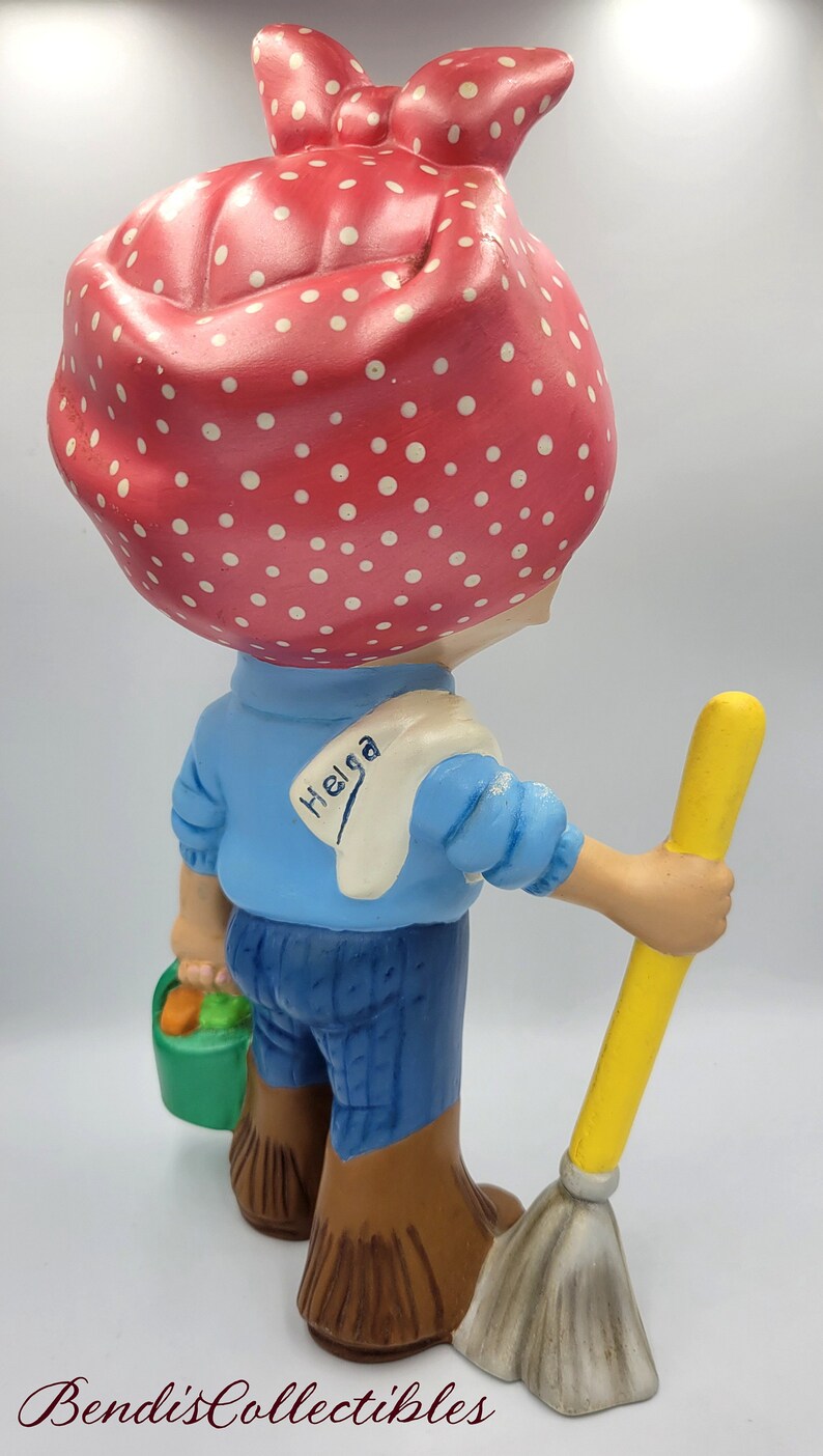 Vintage Helga Art Figurine. Garden Statue bendiscollectibles - Etsy