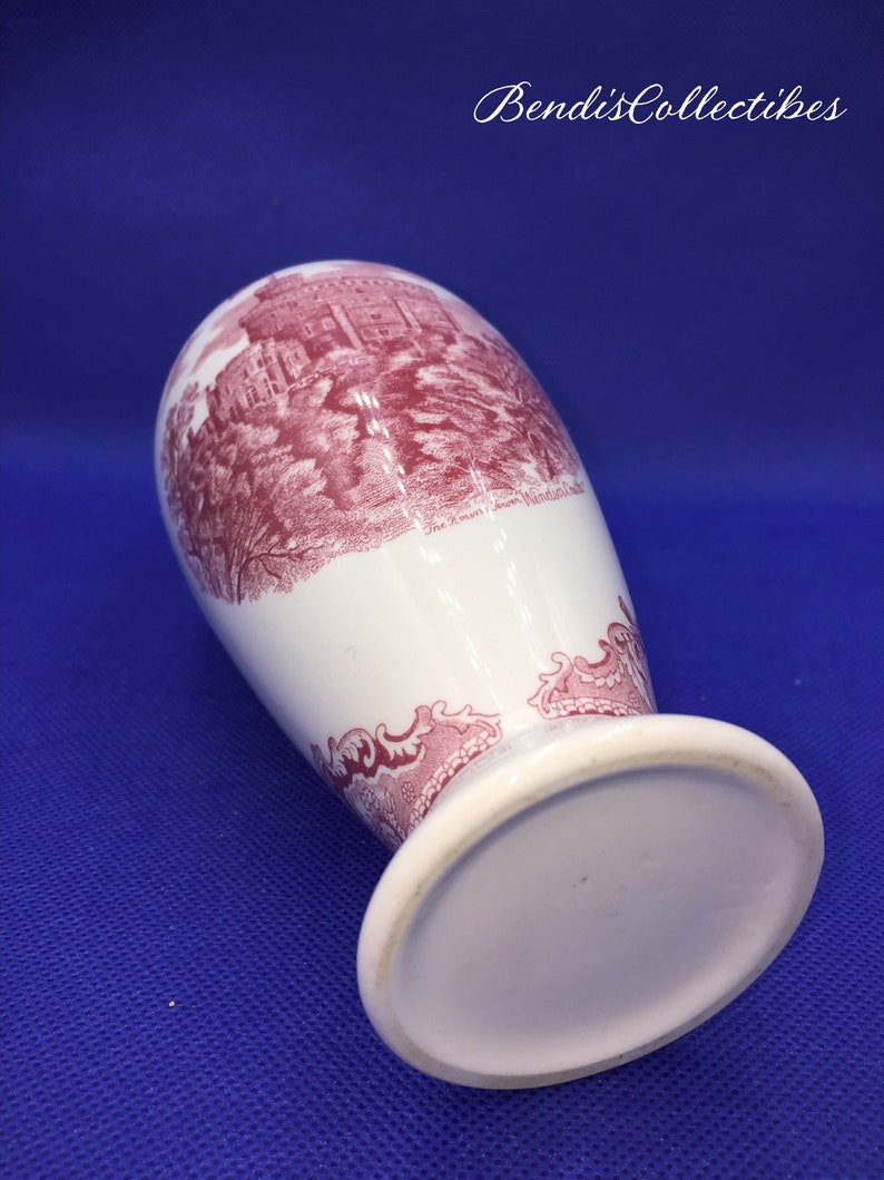 Home & Living Home Décor Vintage Windsor Castle Vase England. The Round ...