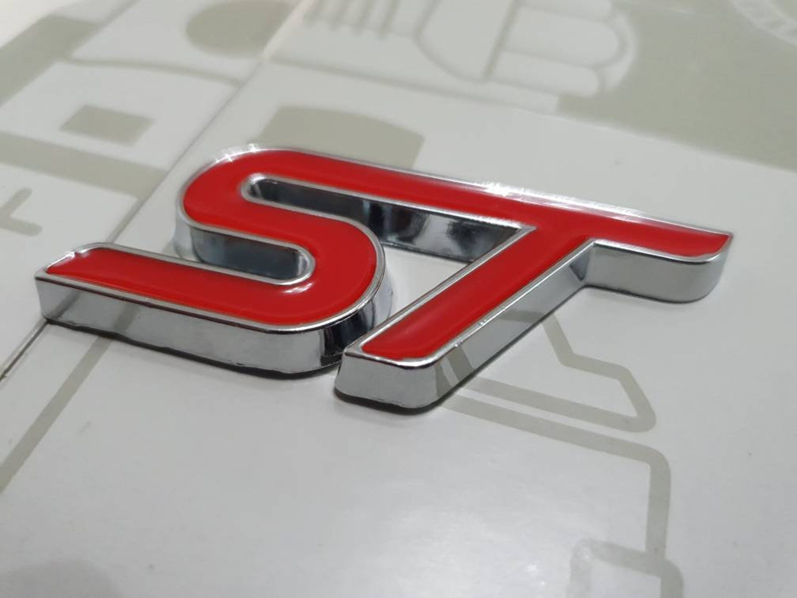 Red ST Grille Emblem Badge for Ford Fiesta Focus ST - Etsy UK