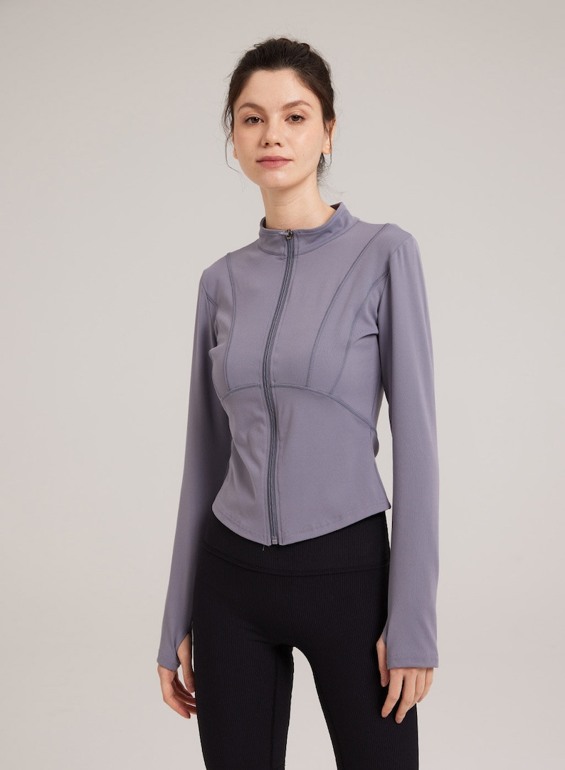 Active Zip-up Jacket/fitting Your Body/light Weight and Moisture ...