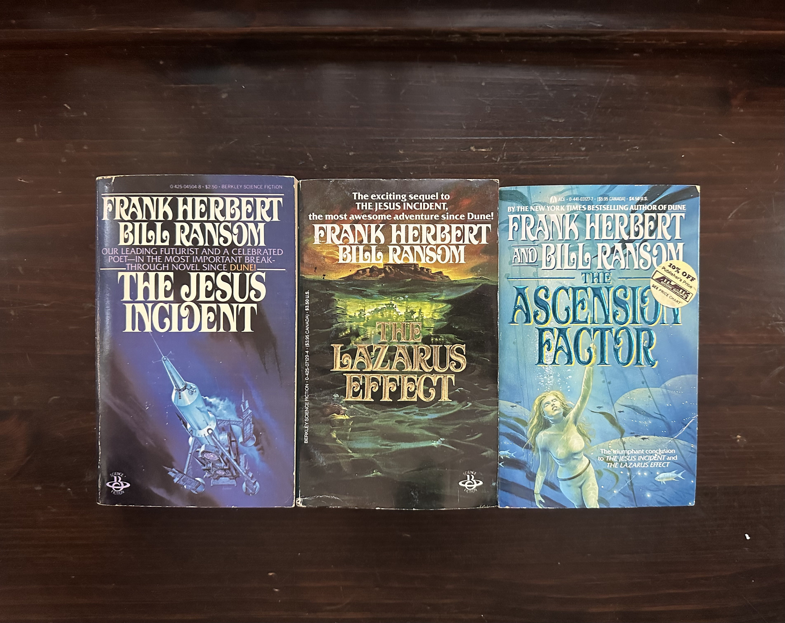 Frank Herbert and Bill Ransom the Jesus Incident, Lazarus Effect ...