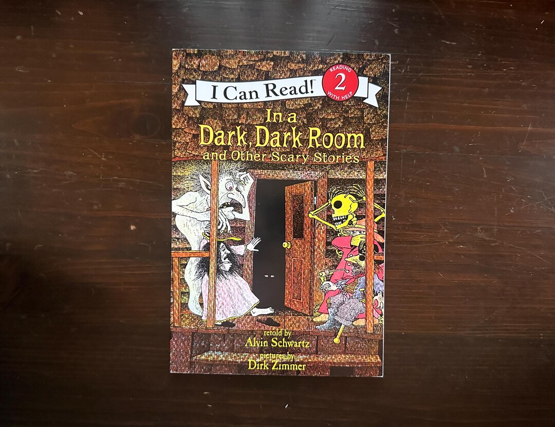 In a Dark, Dark Room and Other Scary Stories Retold by Alvin Schwartz ...