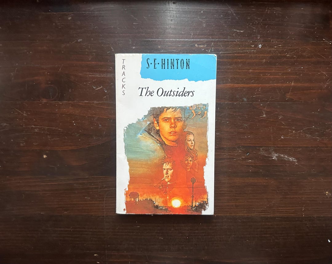 The Outsiders by S.E. Hinton Vintage Lions Tracks UK Paperback Edition ...