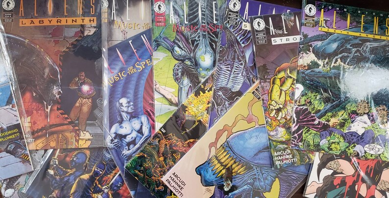 Aliens Dark Horse Comics, Vintage 1990s Editions: Labyrinth, Music of ...