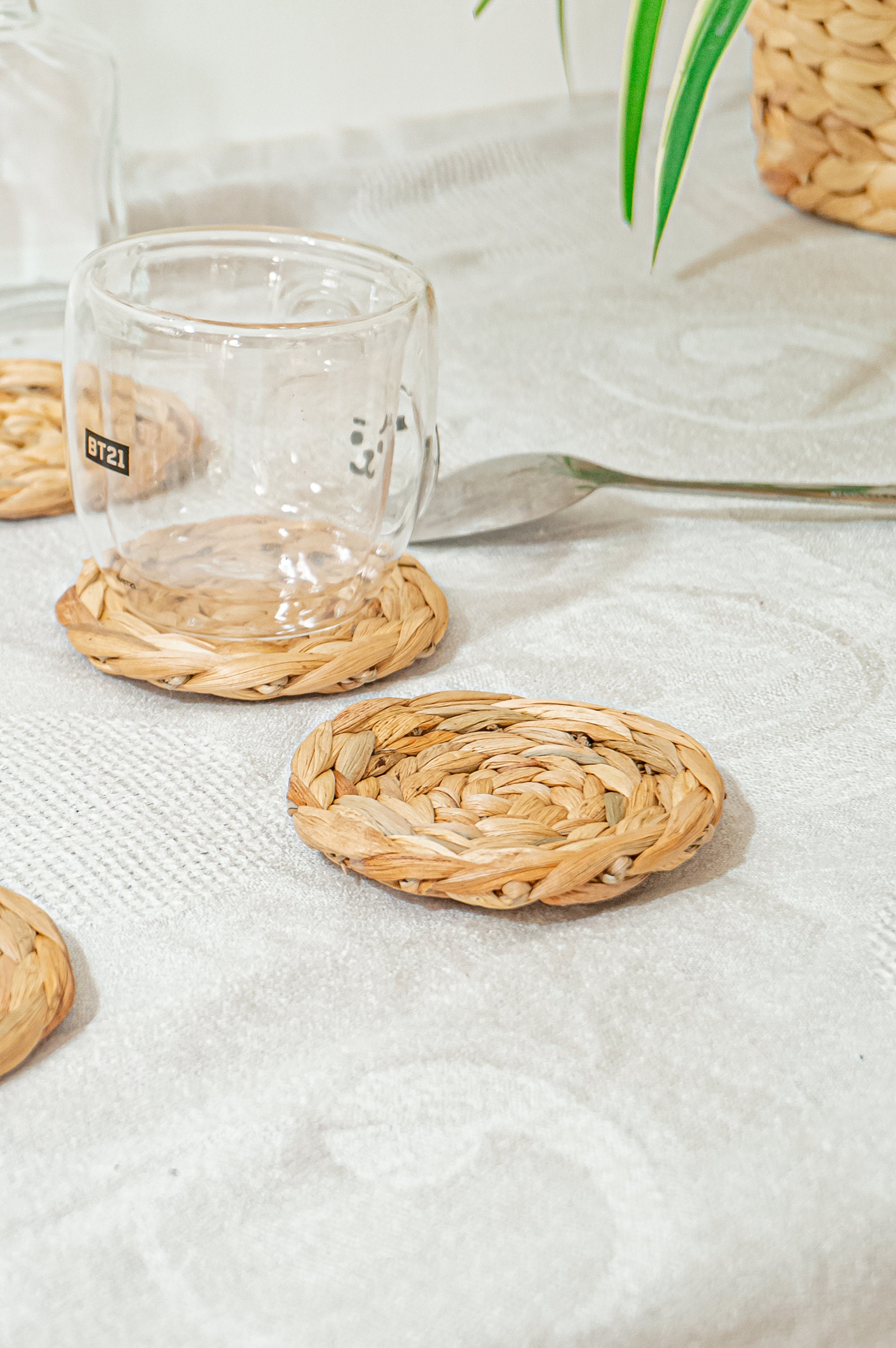 Water Hyacinth Coasters on Table Decor, Natural Wicker Placemats, Round ...