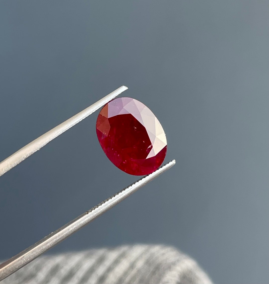 Natural Ruby Pigeon Blood Red RARE Quality With Certificate, 4.47cts 9 ...