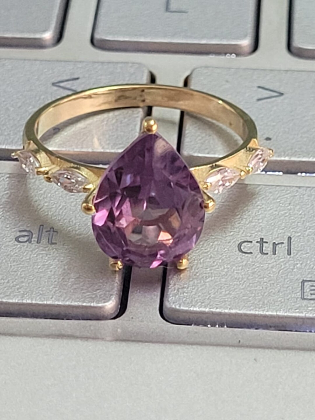 Unique Alexandrite Solitaire Ring Art Deco Elegant Pear Cut Alexandrite ...