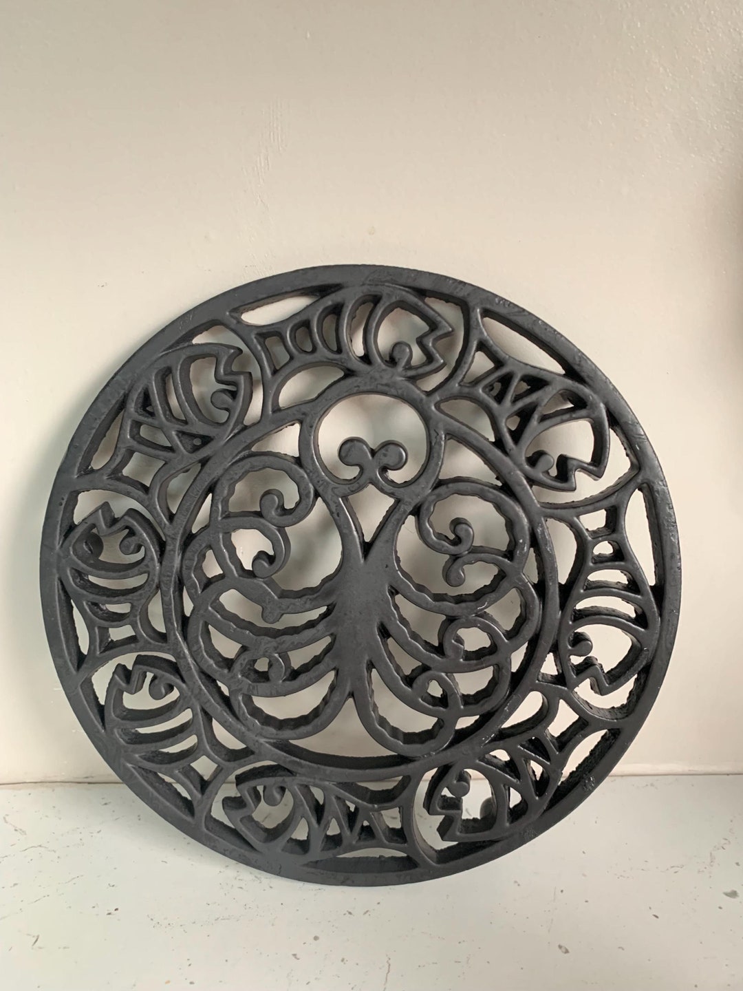 Vintage Victor Cast Iron Trivet Graphite | Octopus and Fish - Etsy