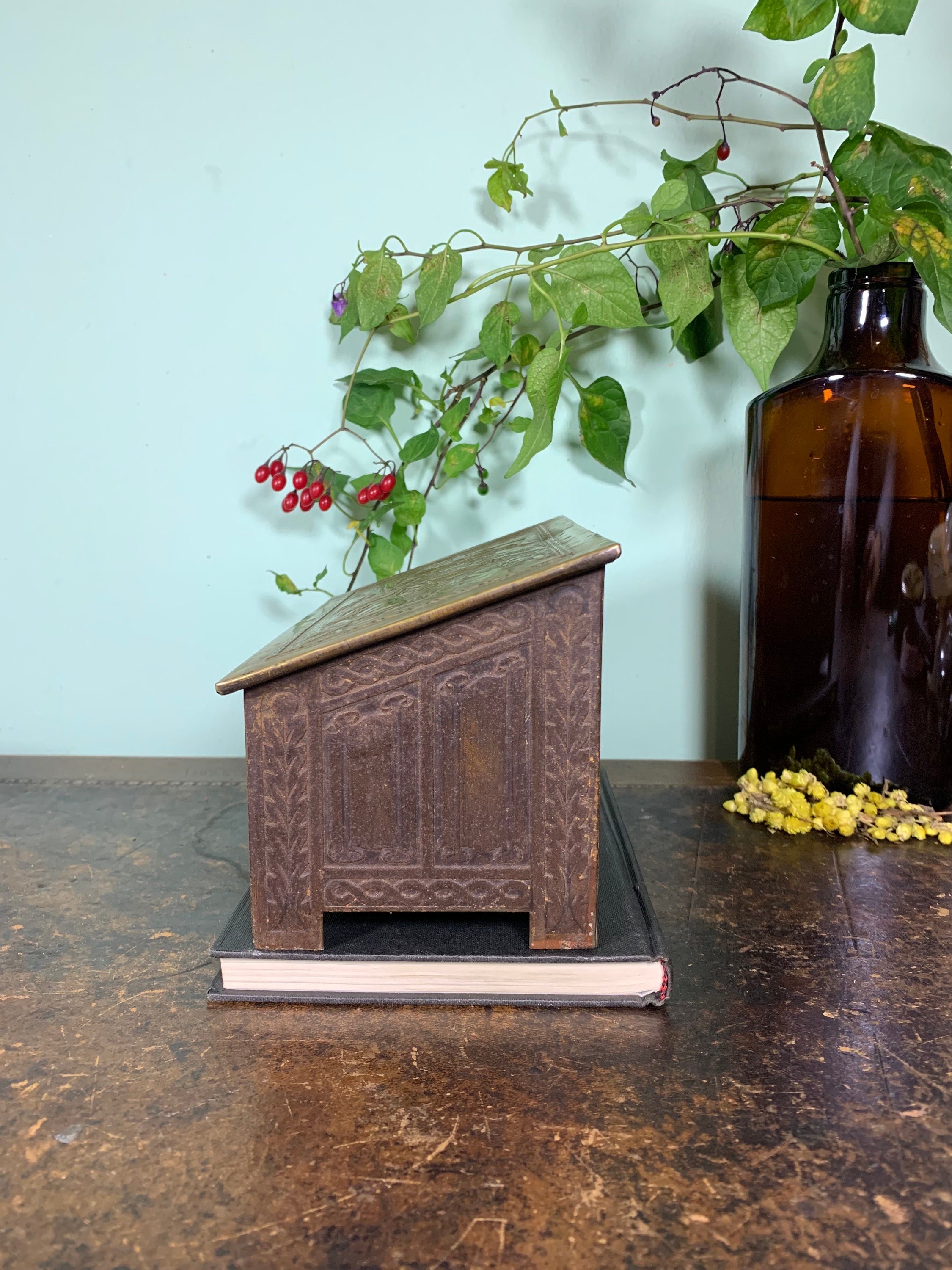 Antique Jacob and Co Biscuit Box Tin With Folk Scene E-2 - Etsy