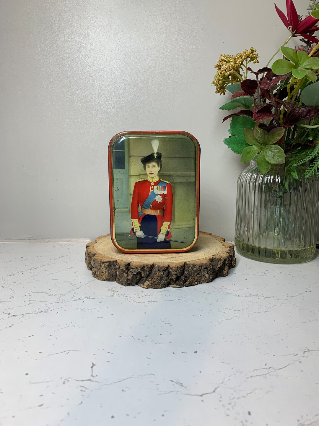 Vintage Edward Sharp and Sons Biscuit Tin queen Elizabeth II in ...