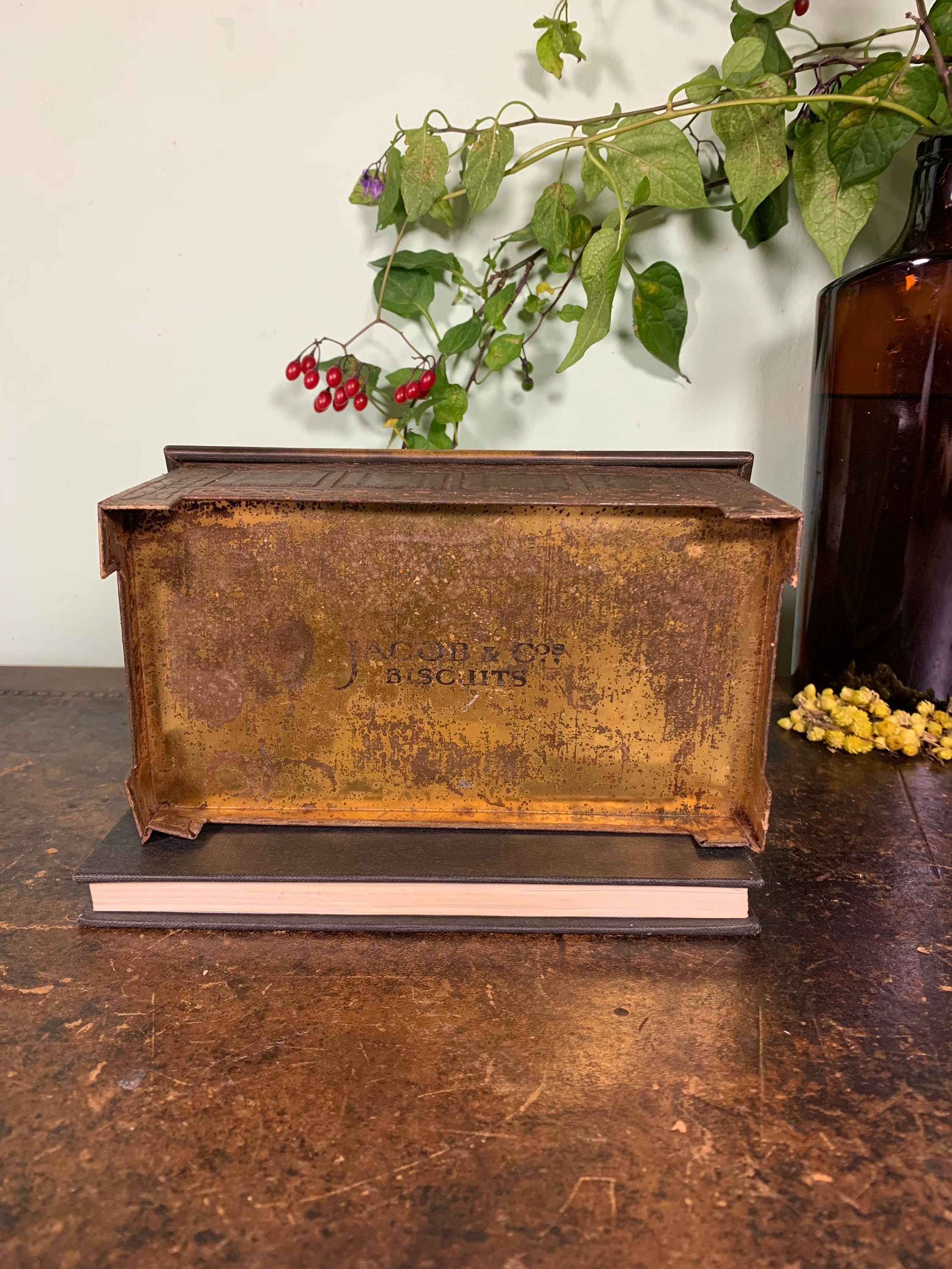 Antique Jacob and Co Biscuit Box Tin With Folk Scene E-2 - Etsy