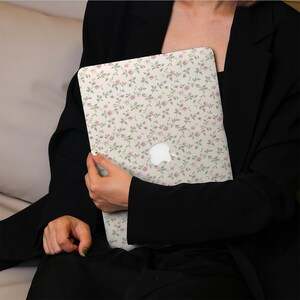 Pretty Light Pink Flora MacBook Case for New MacBook Air 15, M1 M2 Air ...