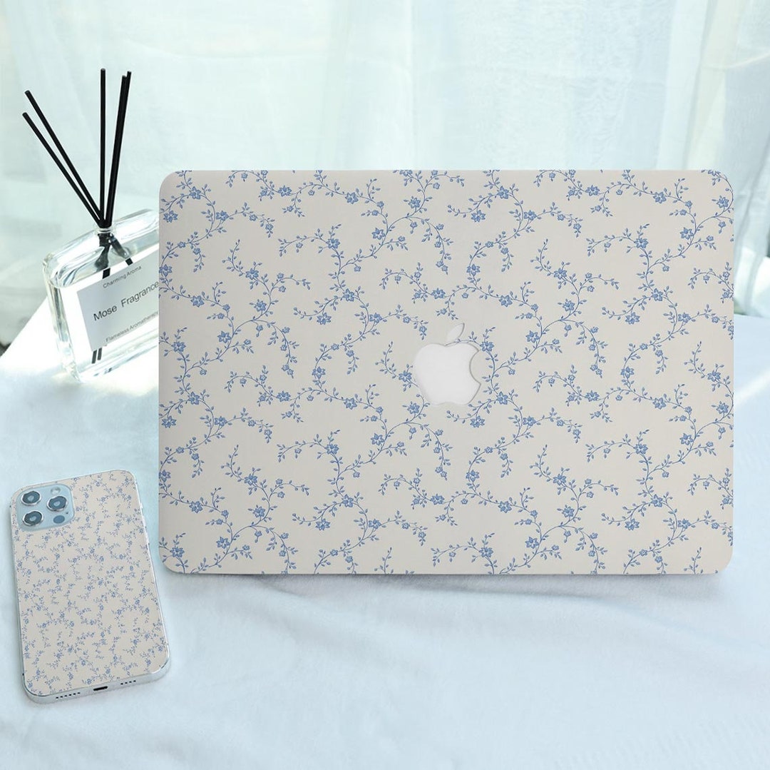 Light Blue Elegant Flowers MacBook Case for New MacBook Air 15, M1 M2 ...