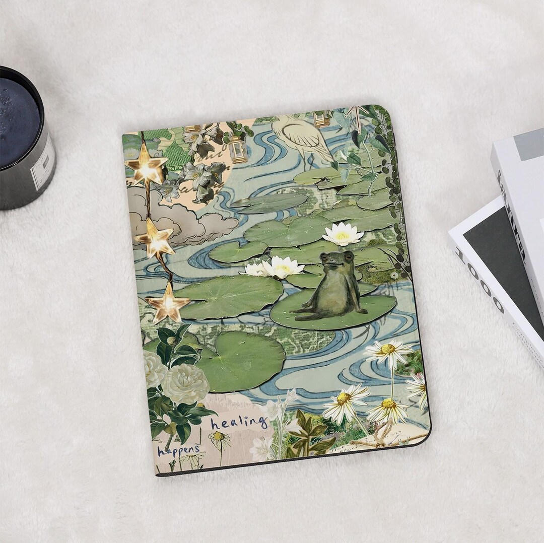 Frog Oil Painting Collage iPad Case With Pencil Holder for iPad 11/10/9 ...