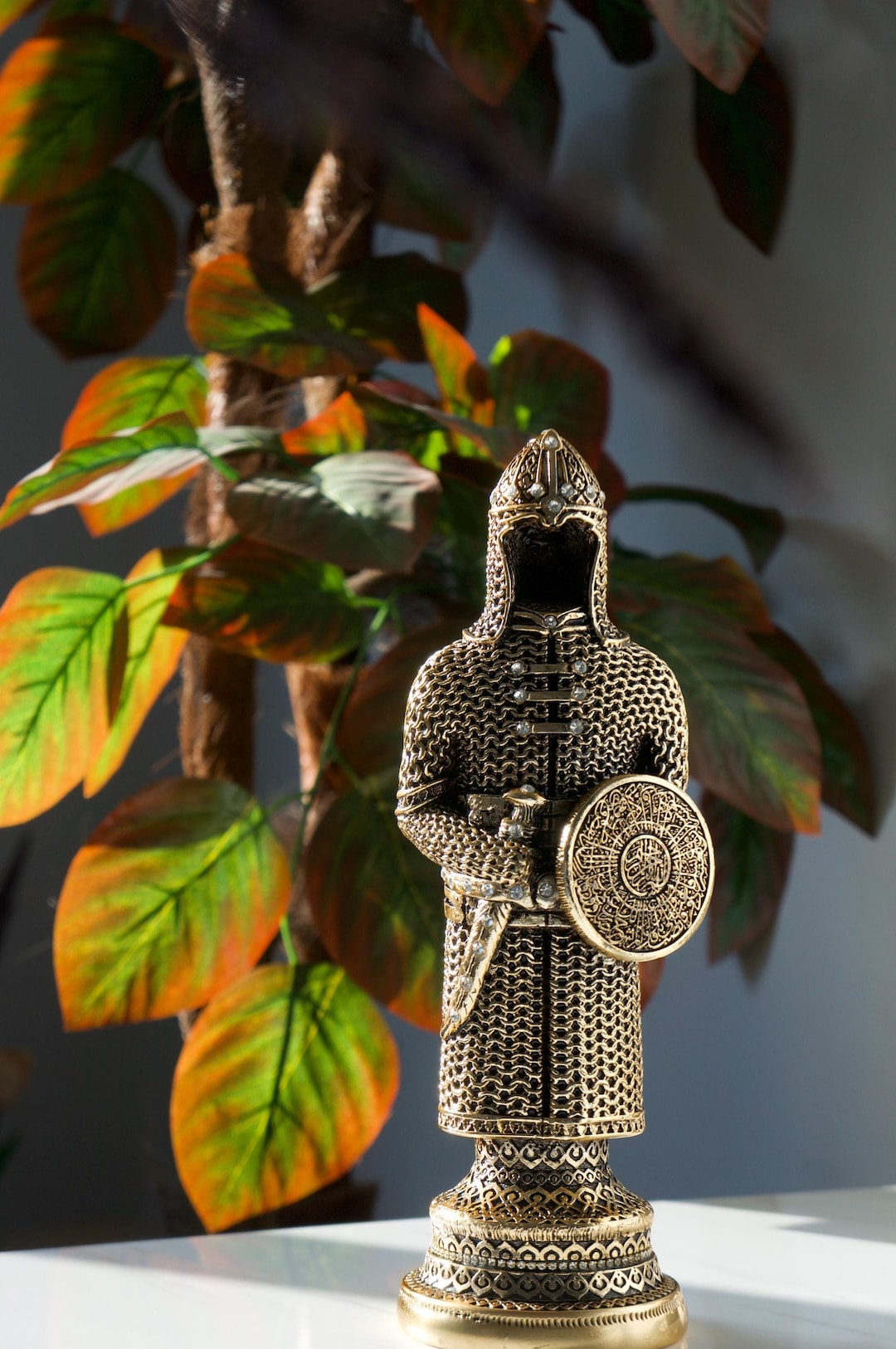 Islamic Warrior Armor Figurine With Surah Al-isra Shield Perfect Muslim ...