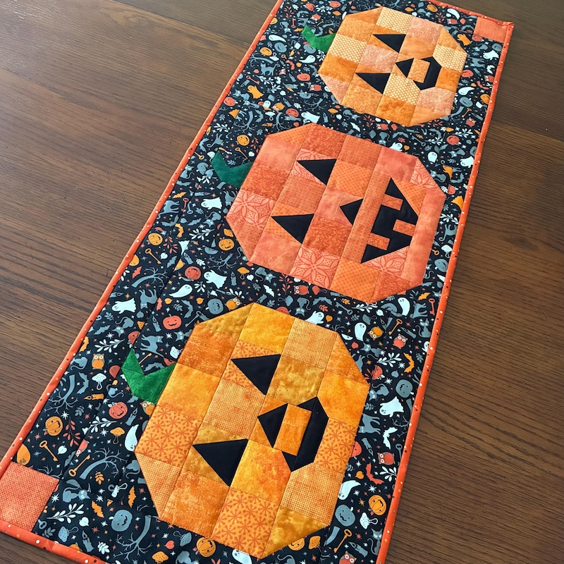 Halloween Table Runner Pattern - Etsy