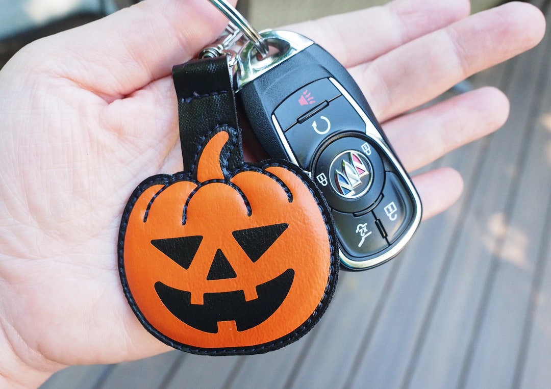 Pumpkin Face Keychain, Spooky Halloween Key Fob, Fun Unique Bag Charm ...