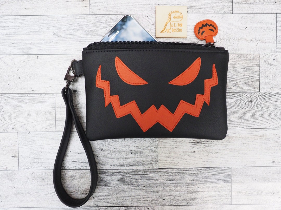 Black Pumpkin Wristlet, Spooky Halloween Cellphone Bag, Fun Handcrafted ...