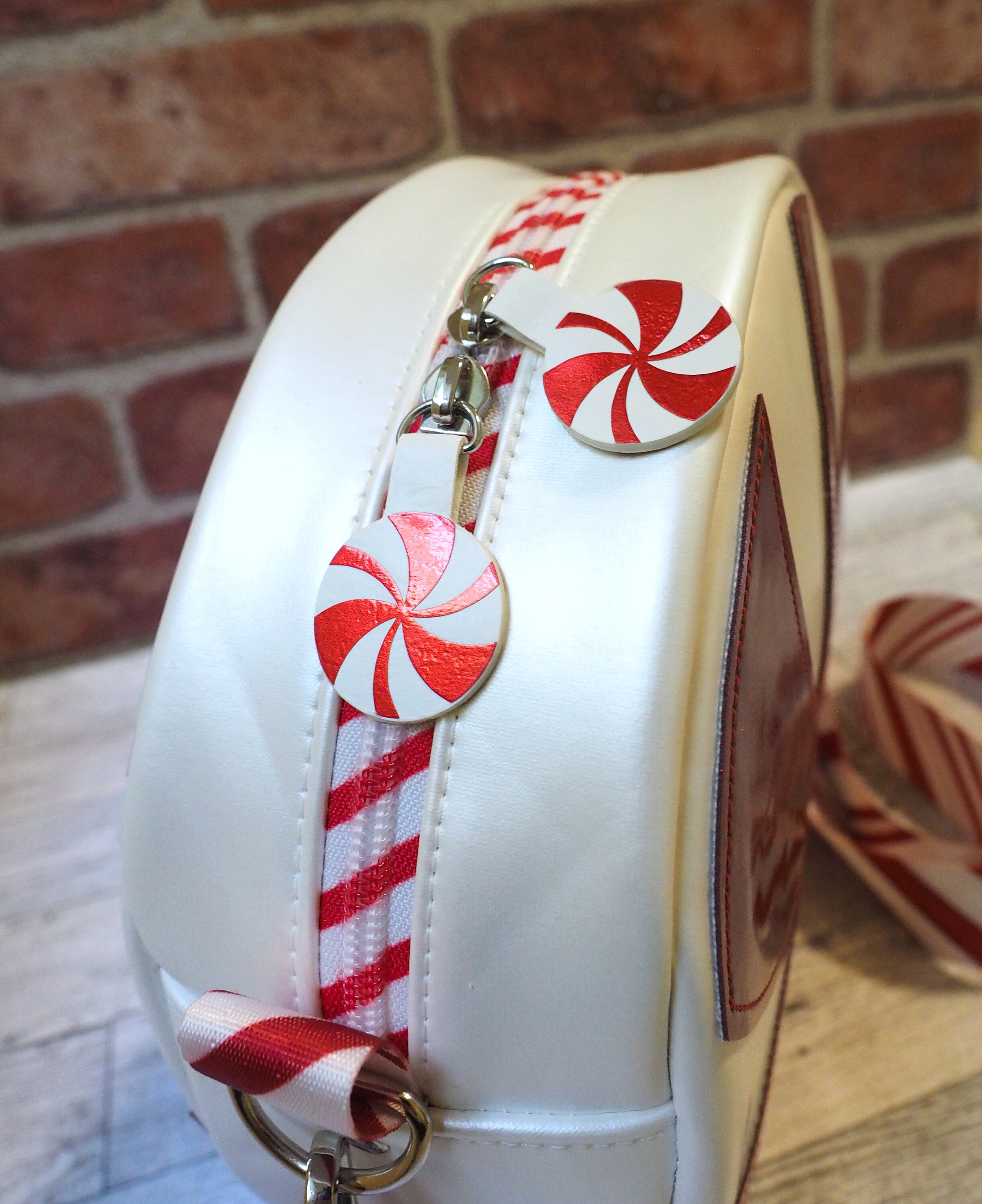 Peppermint Round Crossbody Purse, Holiday Novelty Purse, Fun Christmas ...