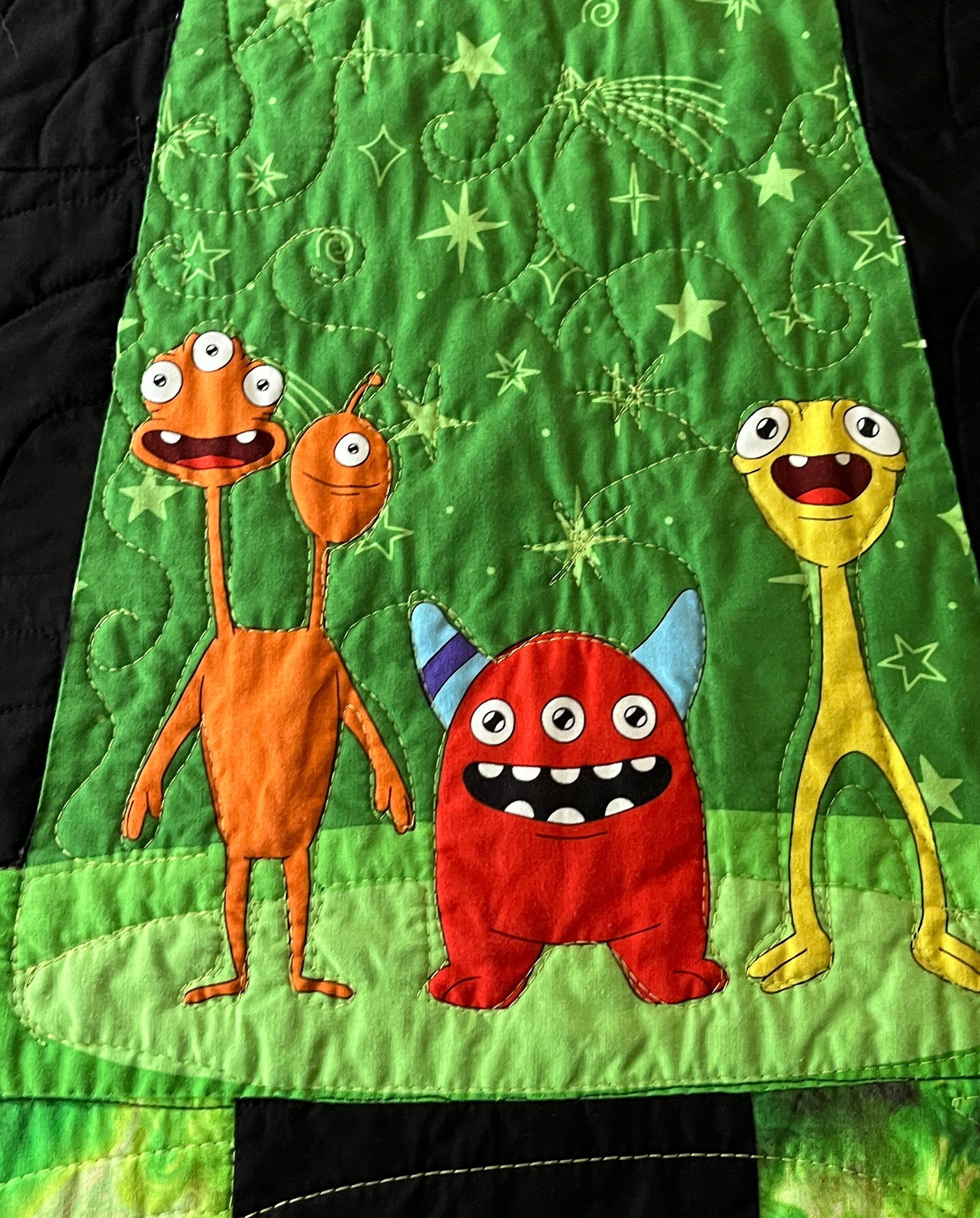 Alien Quilt Full Size Patchwork and Applique Alien Quilt Handmade One ...