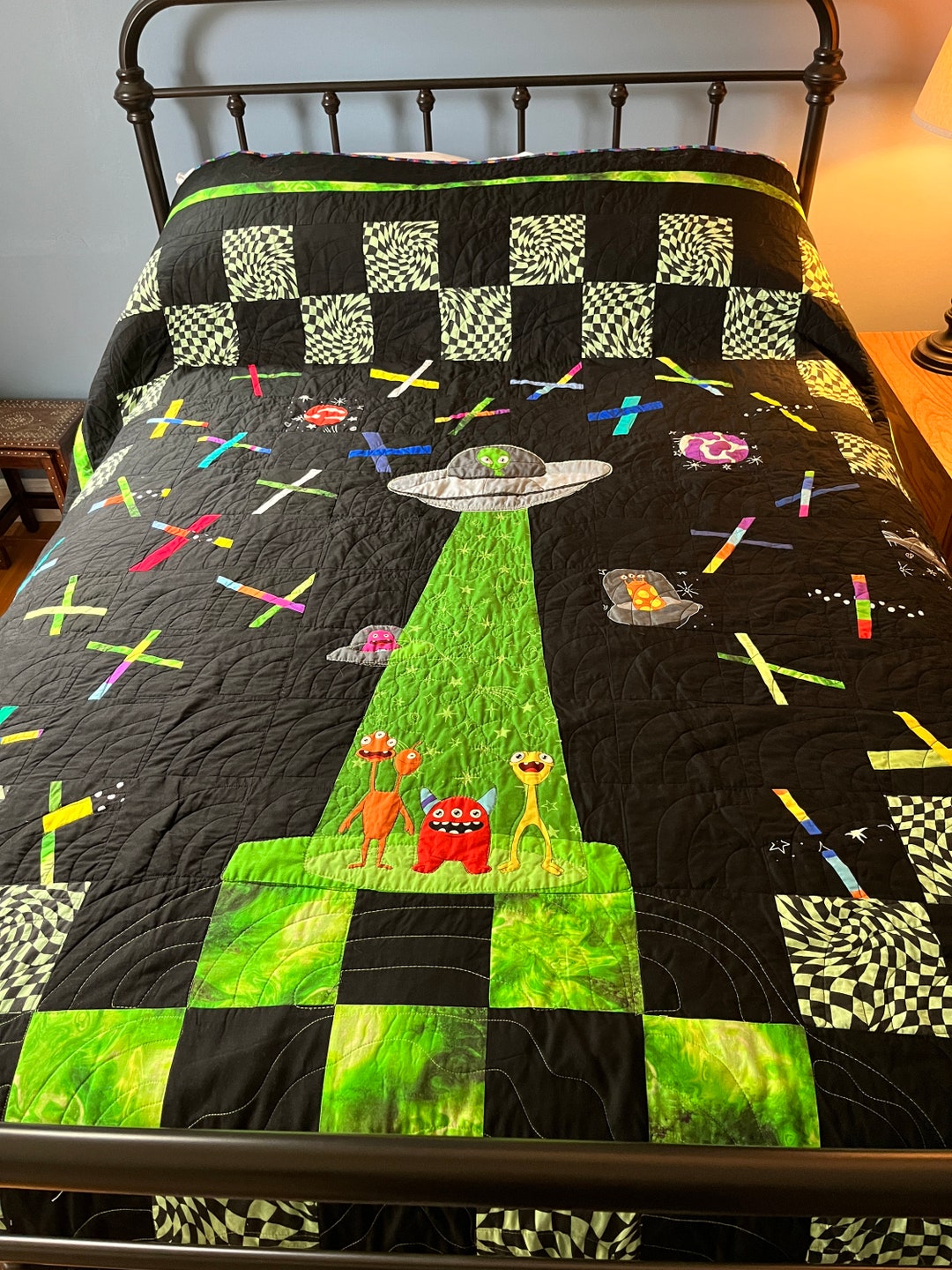 Alien Quilt Full Size Patchwork and Applique Alien Quilt Handmade One ...