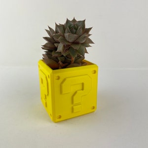 Super Mario Bros Question Block Planter Flowerpot Super Mario Plant ...