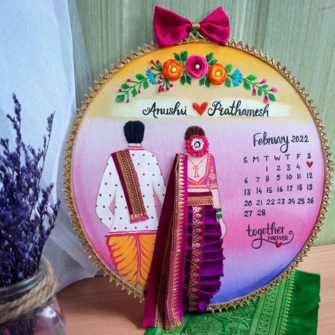 Customized Couple Hoop With Calendar for a Traditional South Indian ...