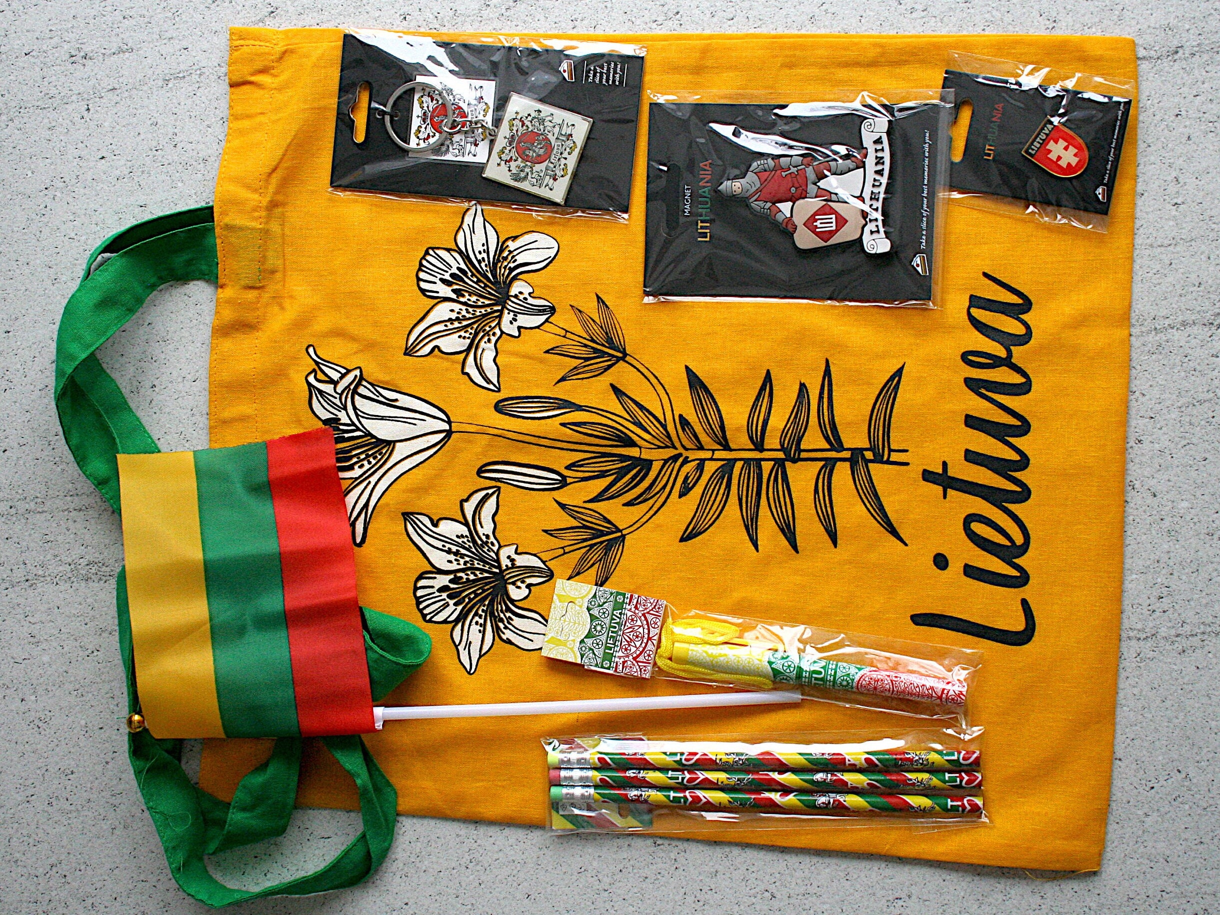 Lithuanian Souvenir Set for Gifts - Etsy