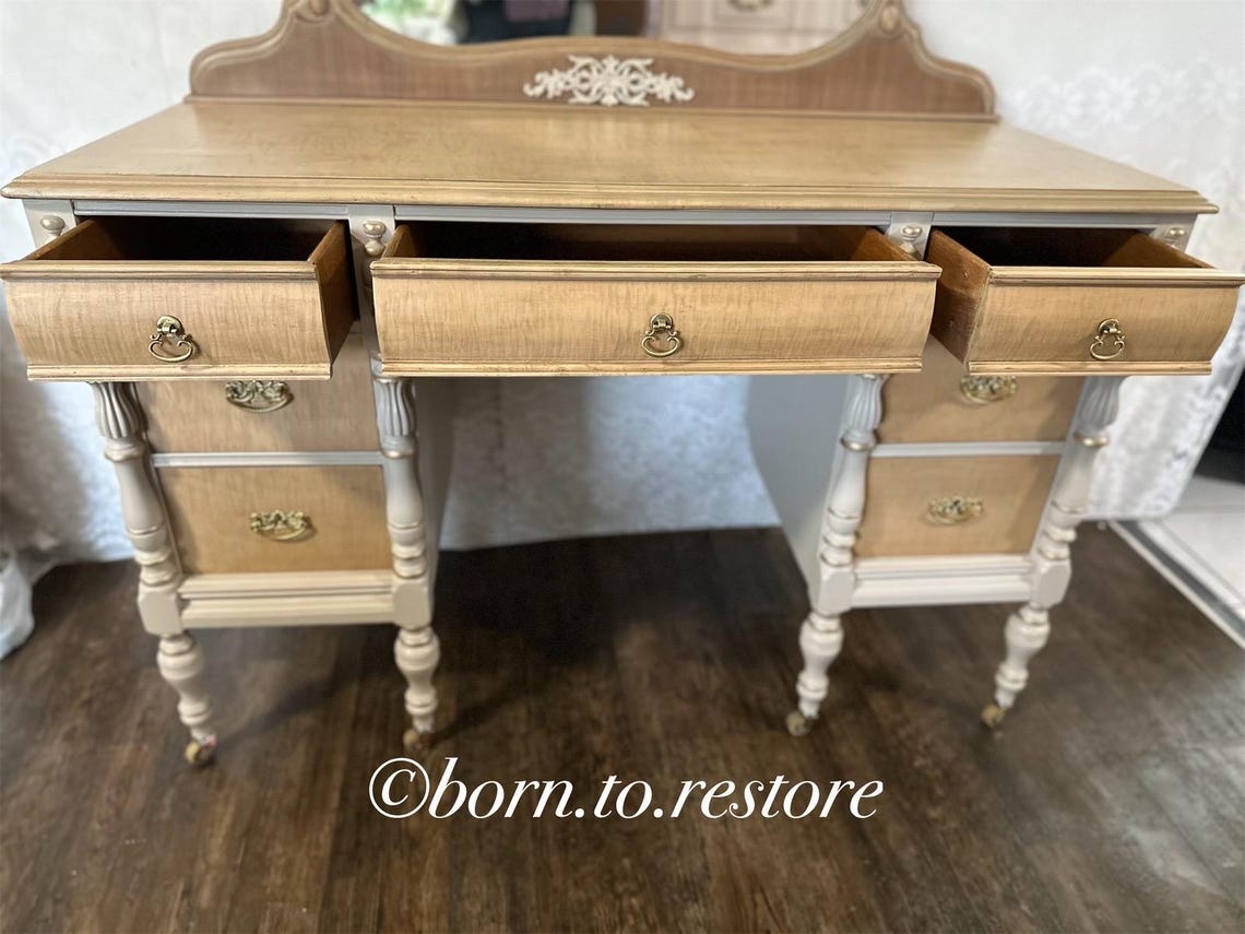 Antique Vanity/vintage Vanity/dressing Table/make up Vanity/painted ...