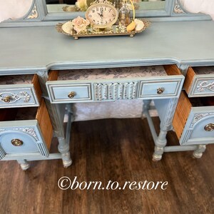 Antique Vanity/vintage Vanity/make up Vanity/make up Table/painted ...