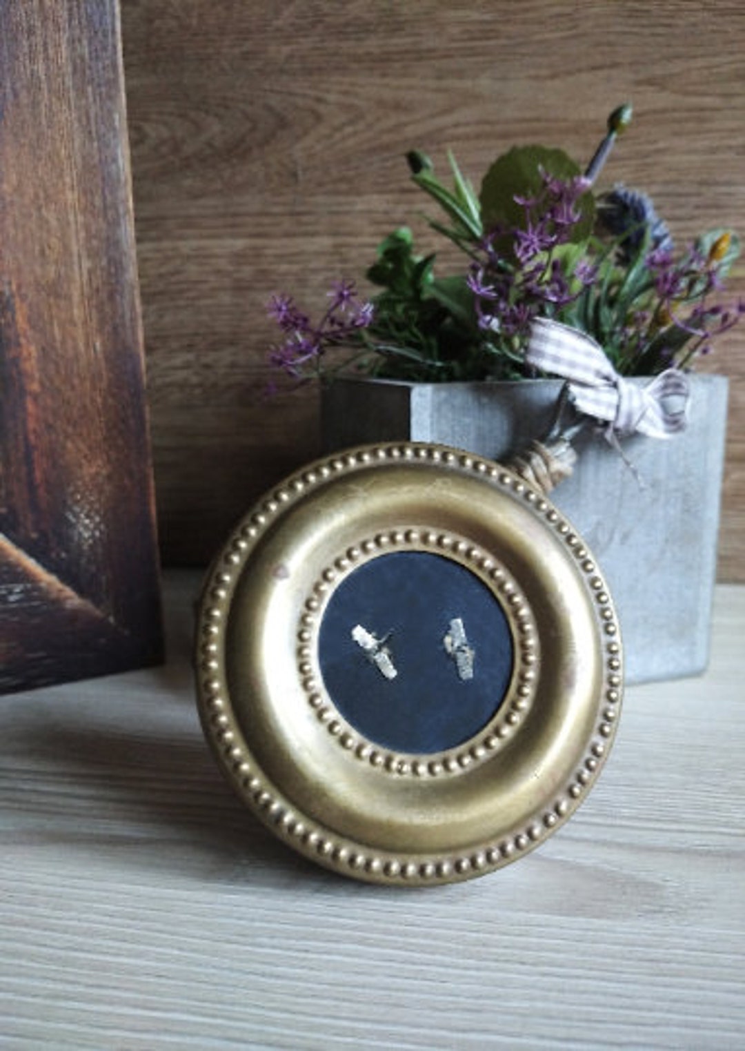 Vintage Round Brass Metal Picture Frame, Antique Brass Round Frame ...