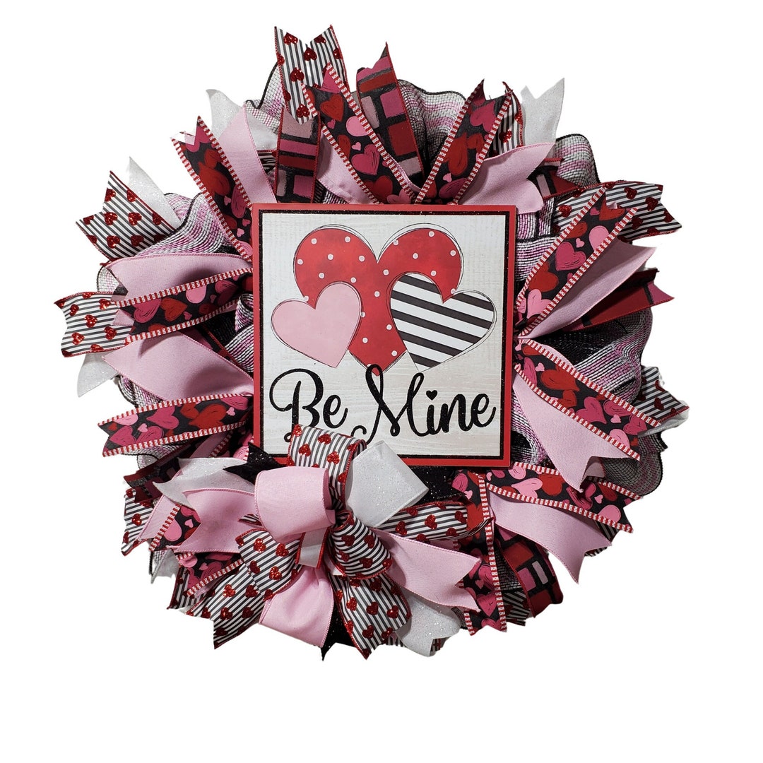 Sweetheart Valentines' Hearts Wreath, Perfect for Lover or Spouse ...
