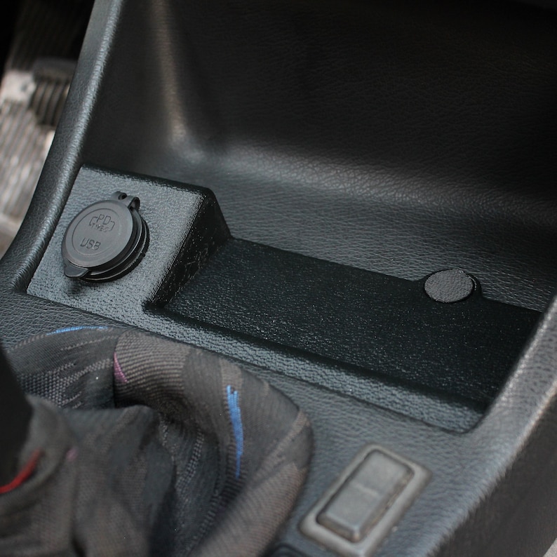 BMW E30 Utility Panel & Phone Mount - Single USB Charge Socket - Etsy