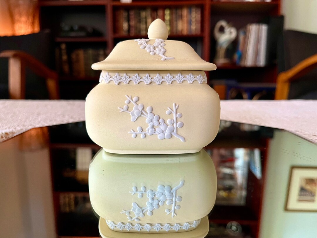 Vintage Wedgwood Jasperware "pagoda" Candy Box in Rare Cream on ...